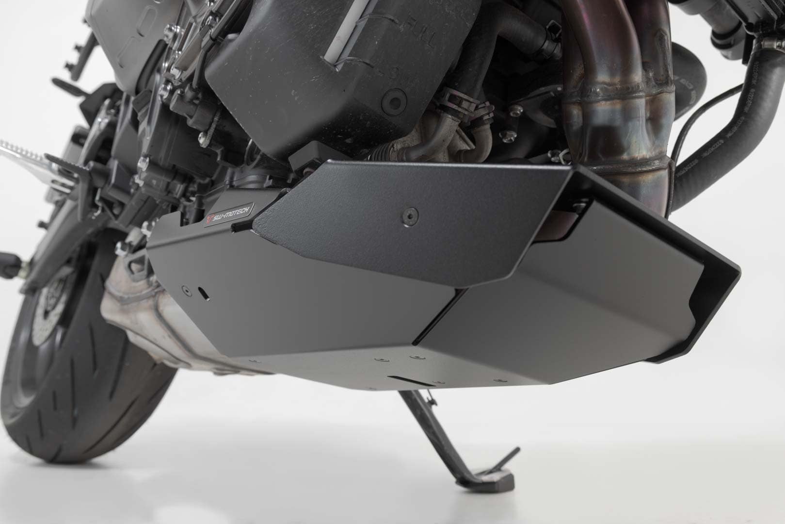 High-quality front spoiler from SW-MOTECH for Yamaha MT-09 - SW-MOTECH